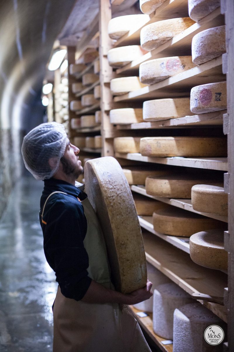 Visite Mons Fromager Affineur - Entreprise et Découverte