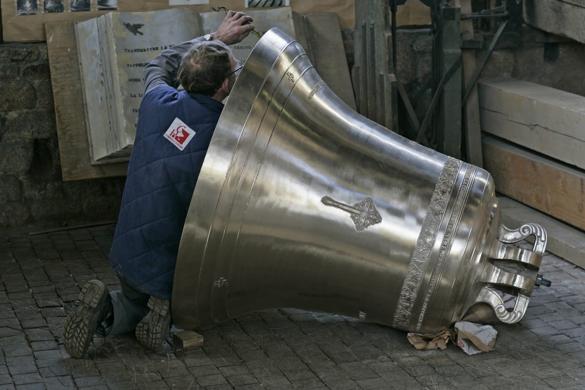 Visite fonderie de cloches Cornille Havard - Entreprise et Découverte